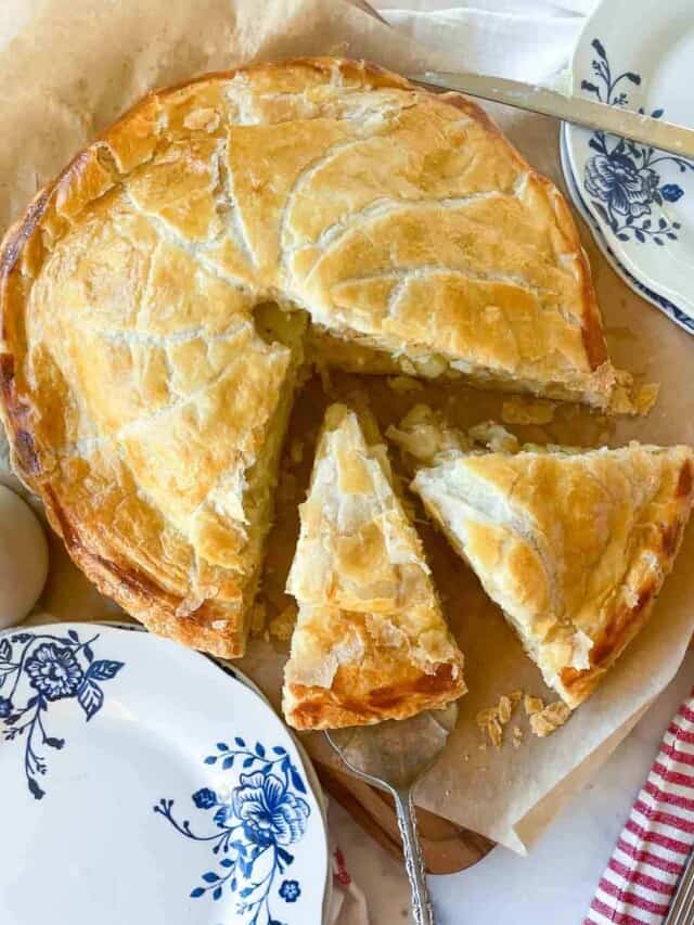 Family-Favorite Potato Onion Pithivier: Crispy Puff Pastry Potato Pie ...